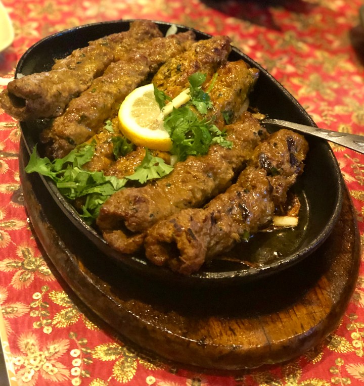 Pakistan: Take a Ride on a Tuk Tuk – Eat the World TO