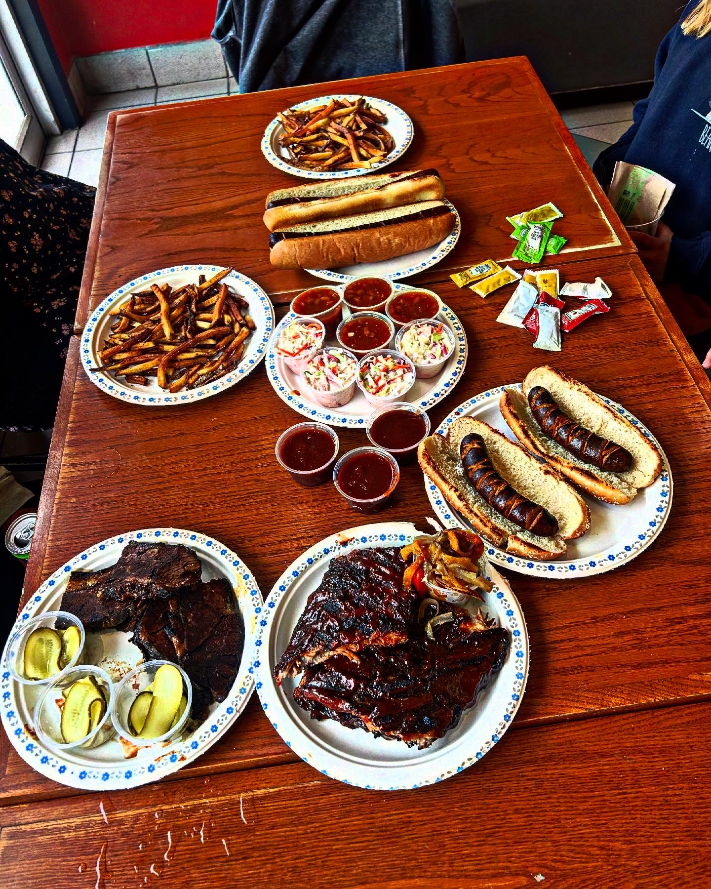 United States of America: Canadian BBQ – Eat the World TO